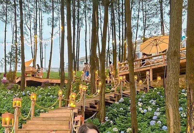 La Luna Coffee H Long T i i Monaco B i Ch y H Long Qu ng Ninh La Luna Coffee H Long T i i Monaco B i Ch y H Long Qu ng Ninh