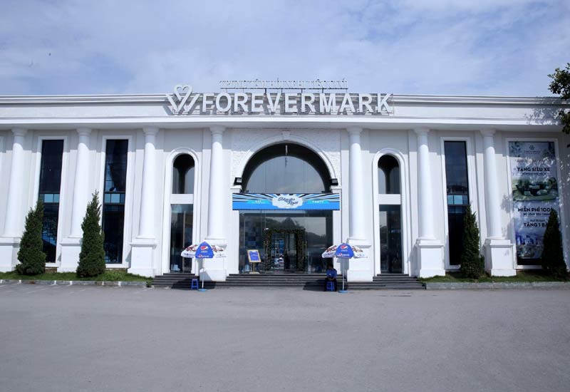 Trung tâm Hội nghị Tiệc cưới Forevermark 614 Lạc Long Quân, quận Tây Hồ, Hà Nội