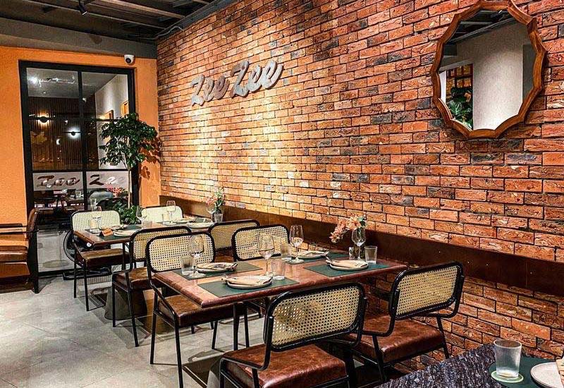 Zee Zee Chicken House 54 Lý Thường Kiệt, Hoàn Kiếm, Hà Nội