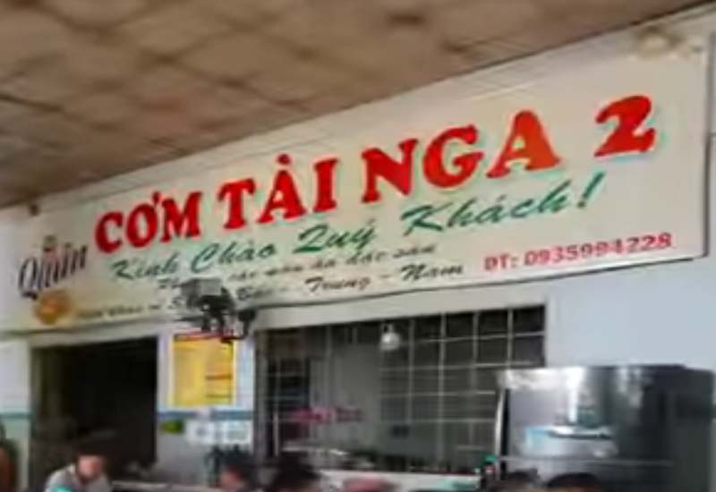 Quán Cơm Tài Nga 2 ở Dốc Đèo Nhông, Huyện Phù Mỹ, Bình Định